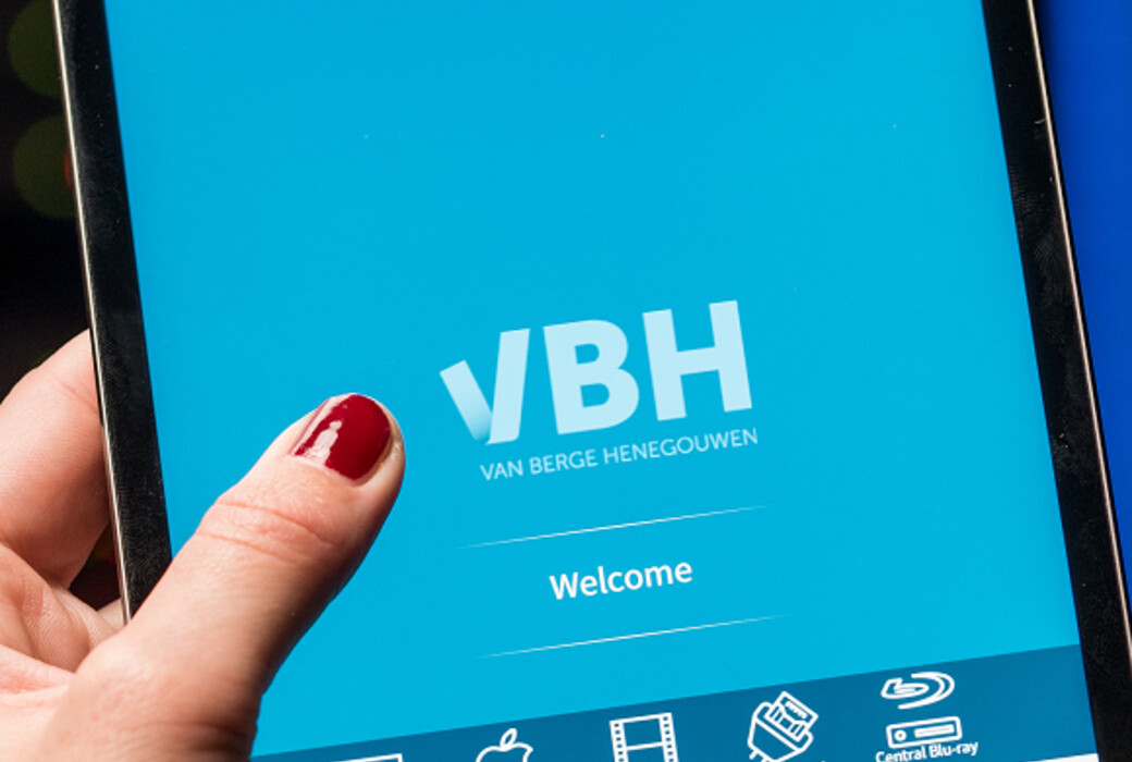 Leader in integrating luxury technology onboard superyachts | VBH